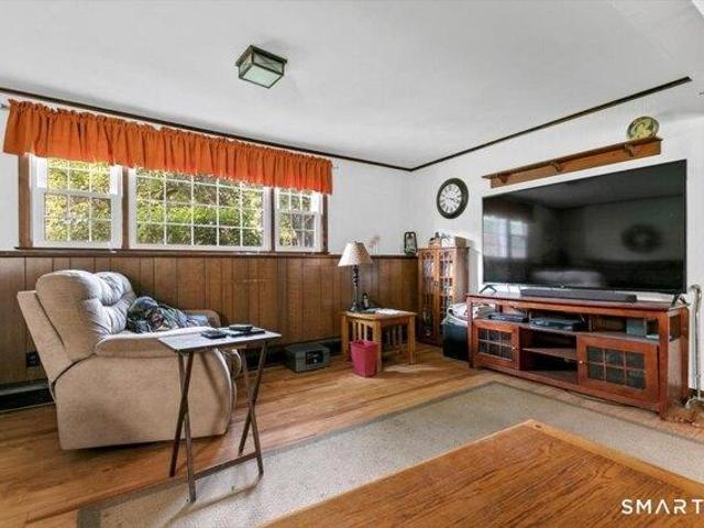 house with 3 bedroom, Wallingford CT ES104116442