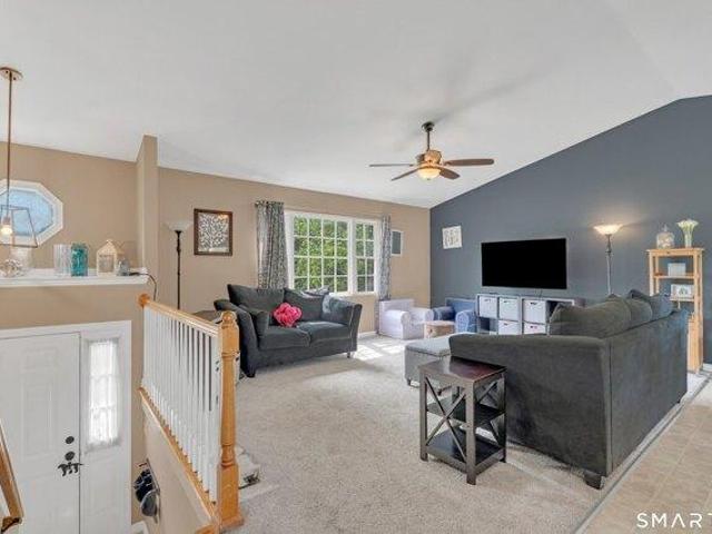 house with 3 bedroom, Wallingford CT ES104441732