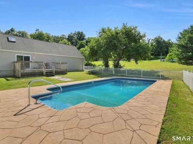 house with 3 bedroom, Wallingford CT ES104920559