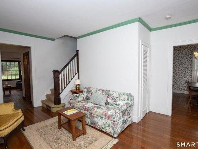 house with 3 bedroom, Wallingford CT ES105114220