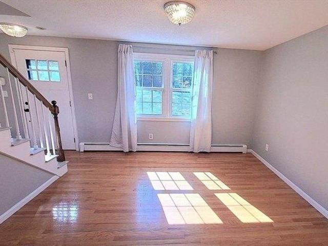 house with 3 bedroom, Walpole MA DS102478270