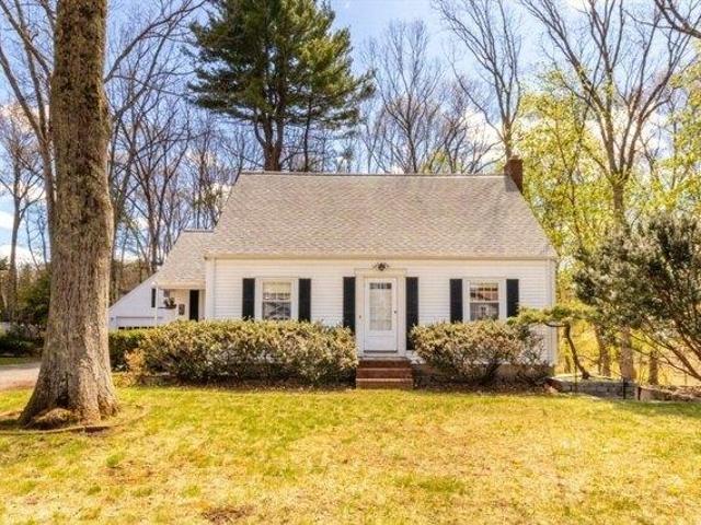 house with 3 bedroom, Walpole MA DS102585305