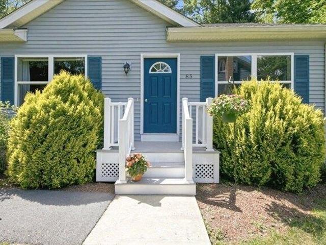 house with 3 bedroom, Walpole MA DS103809121