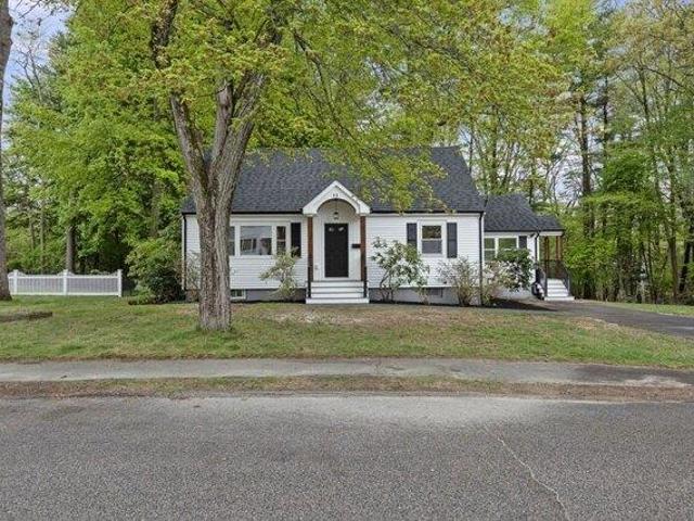 house with 3 bedroom, Walpole MA ES104236378
