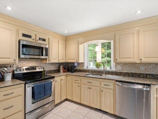 house with 3 bedroom, Walpole MA ES104761154