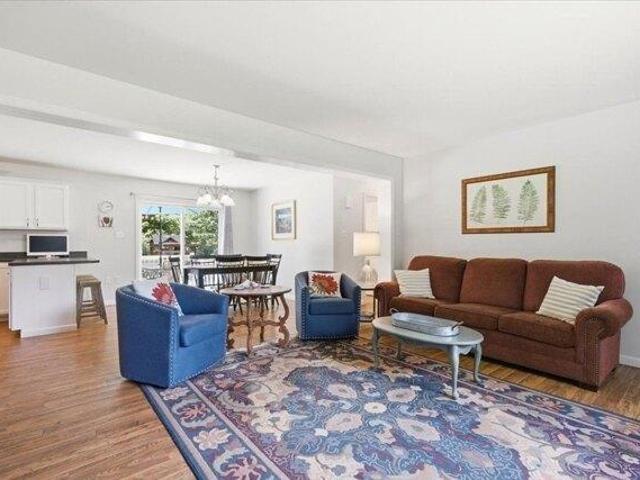 house with 3 bedroom, Walpole MA ES105156741