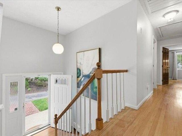 house with 3 bedroom, Walpole MA ES103160400