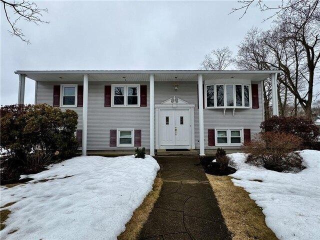 house with 3 bedroom, Warwick RI DLS101707641