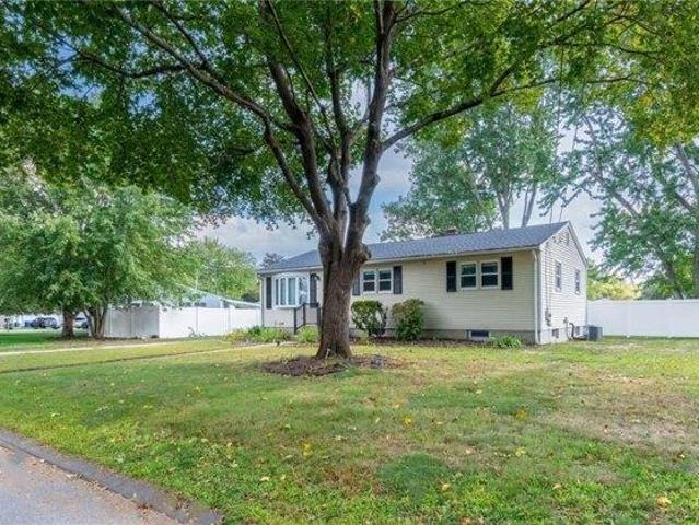house with 3 bedroom, Warwick RI DLS102118829