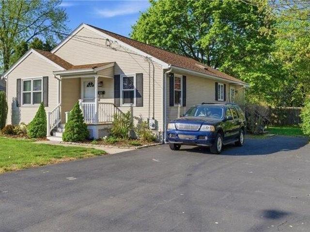 house with 3 bedroom, Warwick RI DLS102218459