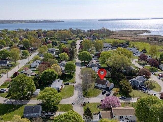 house with 3 bedroom, Warwick RI DLS102777551