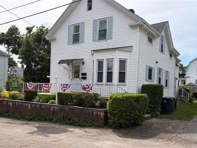 house with 3 bedroom, Warwick RI DLS102825256