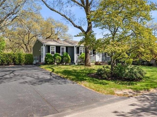 house with 3 bedroom, Warwick RI DLS103074114