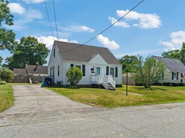 house with 3 bedroom, Warwick RI DS104153068