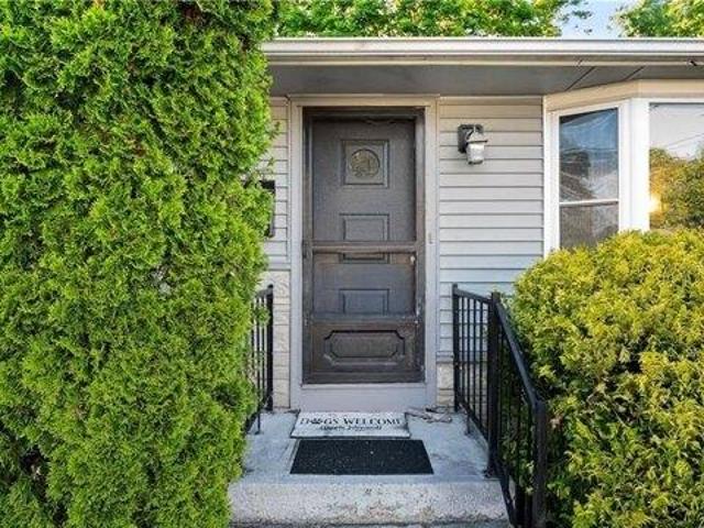 house with 3 bedroom, Warwick RI DS104189554