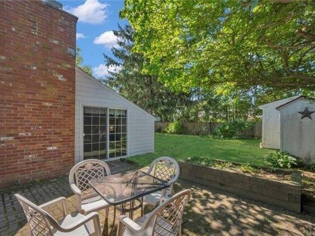 house with 3 bedroom, Warwick RI DS104265344