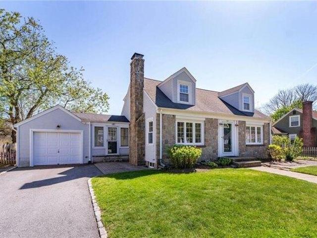 house with 3 bedroom, Warwick RI DS102155571