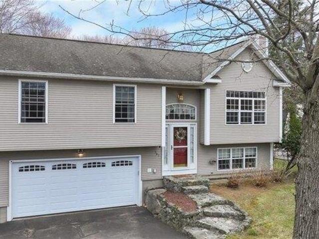 house with 3 bedroom, Warwick RI DS102317004