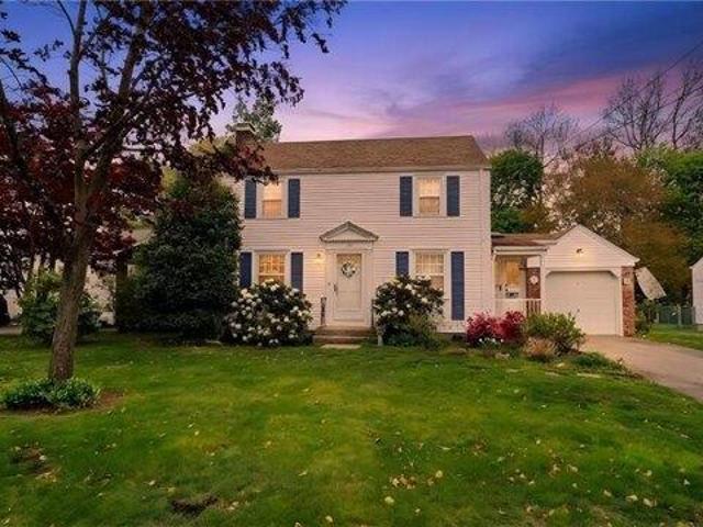 house with 3 bedroom, Warwick RI DS102373083
