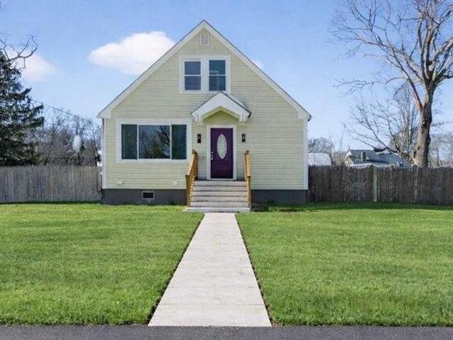 house with 3 bedroom, Warwick RI DS102447891