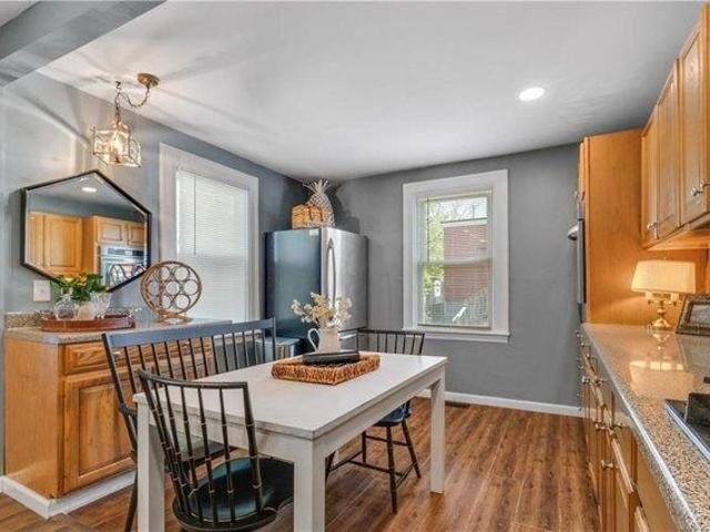 house with 3 bedroom, Warwick RI DS102761210