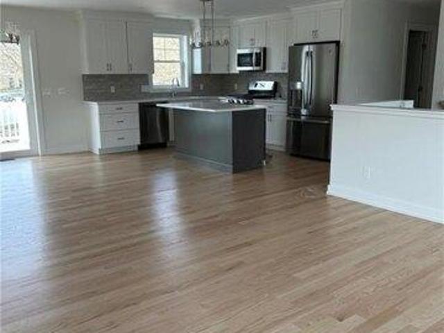 house with 3 bedroom, Warwick RI DS102761230