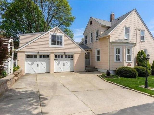 house with 3 bedroom, Warwick RI DS102780304