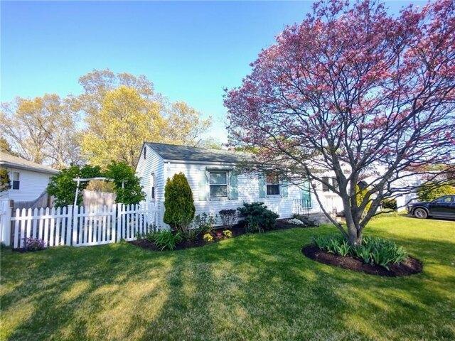 house with 3 bedroom, Warwick RI DS102828235