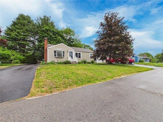 house with 3 bedroom, Warwick RI DS103019305
