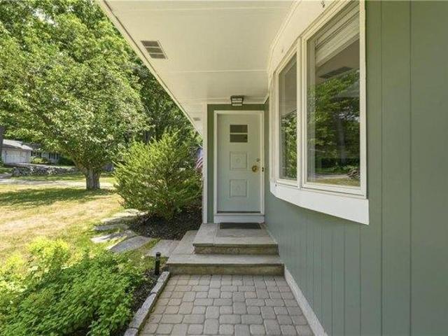 house with 3 bedroom, Warwick RI DS103434005