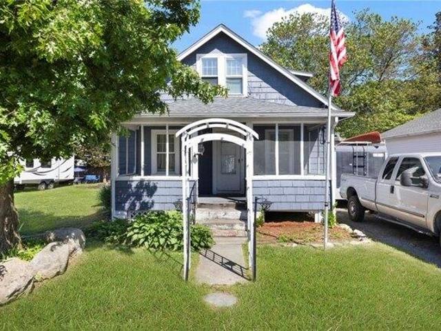 house with 3 bedroom, Warwick RI DS103600168