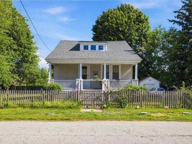 house with 3 bedroom, Warwick RI DS103663396