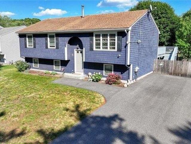 house with 3 bedroom, Warwick RI ES104011095