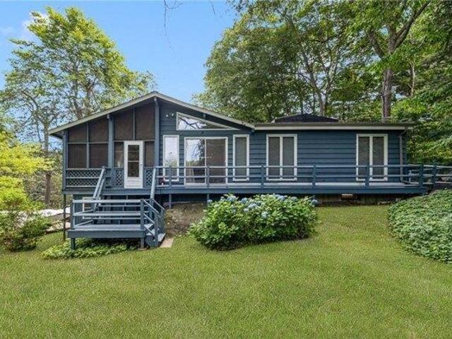 house with 3 bedroom, Warwick RI ES104043643