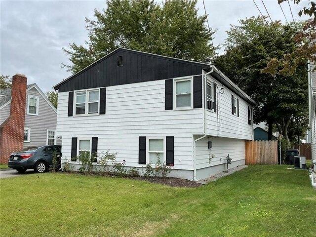 house with 3 bedroom, Warwick RI ES104187727