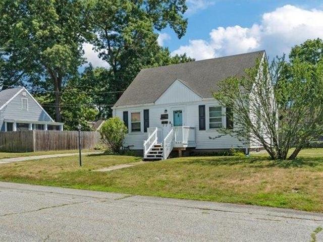 house with 3 bedroom, Warwick RI ES104609328