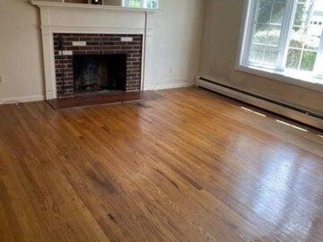 house with 3 bedroom, Warwick RI ES104808109
