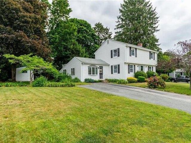 house with 3 bedroom, Warwick RI ES104812116