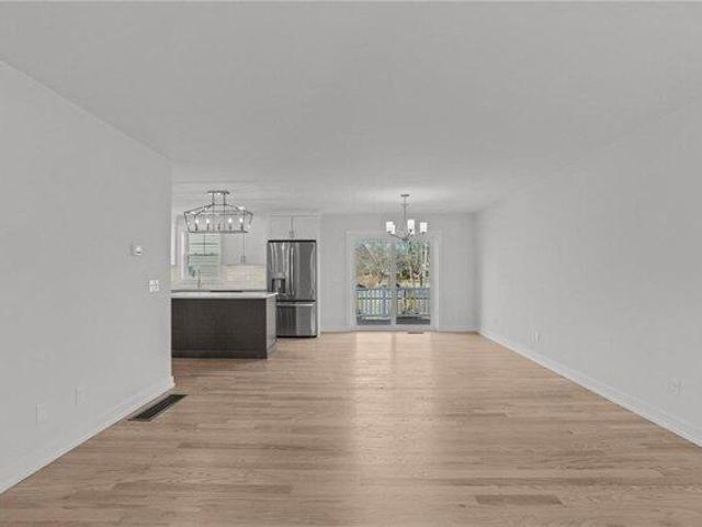 house with 3 bedroom, Warwick RI ES104835594
