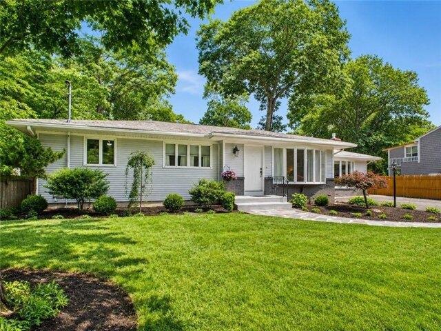 house with 3 bedroom, Warwick RI ES104870160