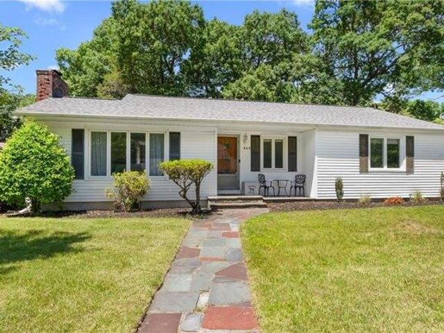 house with 3 bedroom, Warwick RI ES105080693