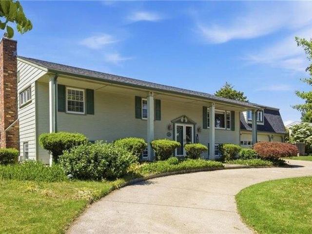 house with 3 bedroom, Warwick RI ES105080909