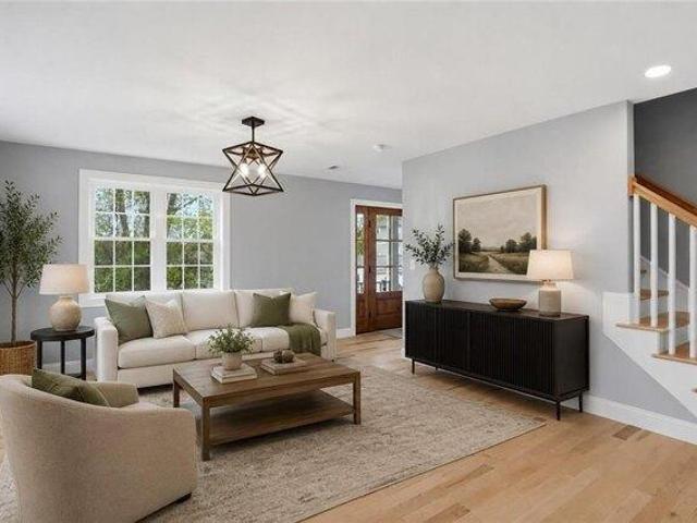 house with 3 bedroom, Warwick RI ES105081645