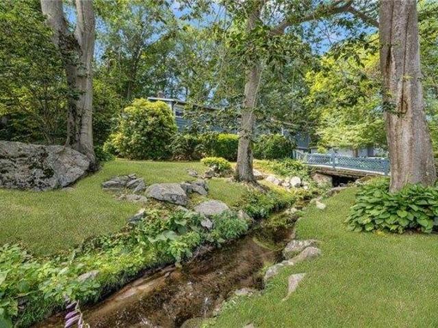 house with 3 bedroom, Warwick RI ES105106198