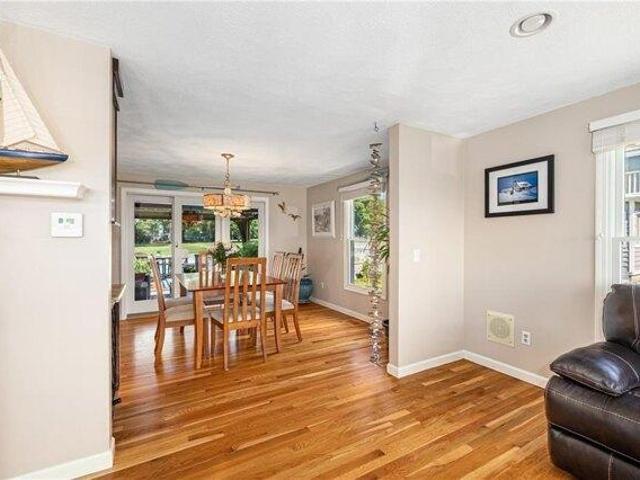house with 3 bedroom, Warwick RI ES105108549