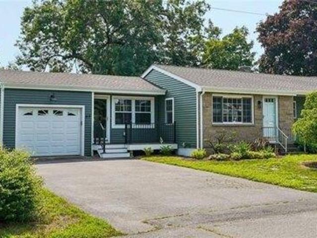 house with 3 bedroom, Warwick RI ES105124723
