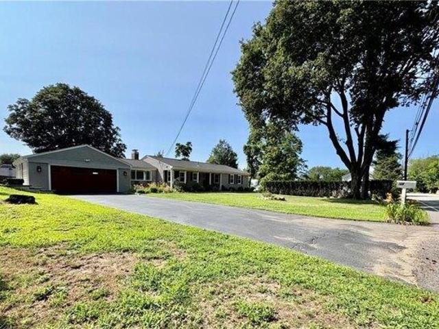 house with 3 bedroom, Warwick RI ES105127835