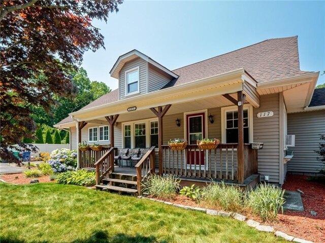 house with 3 bedroom, Warwick RI ES105143403
