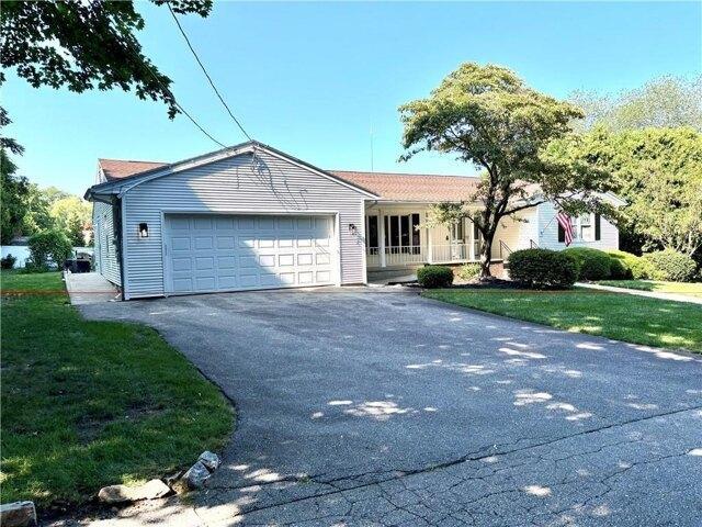house with 3 bedroom, Warwick RI ES105158621
