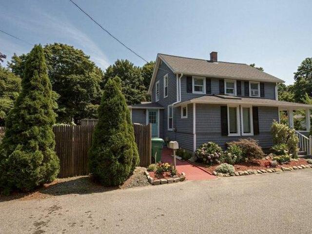 house with 3 bedroom, Warwick RI ES105190896